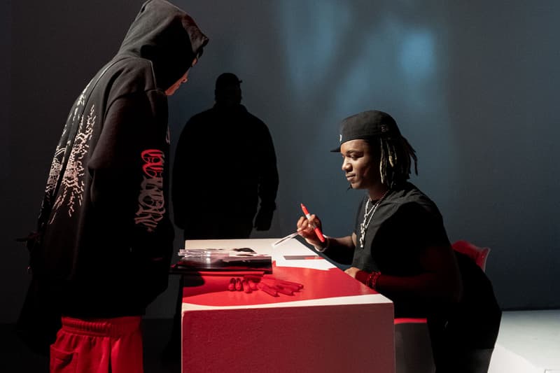 Closer Look: Ken Carson's Vinyl Signing | Hypebeast