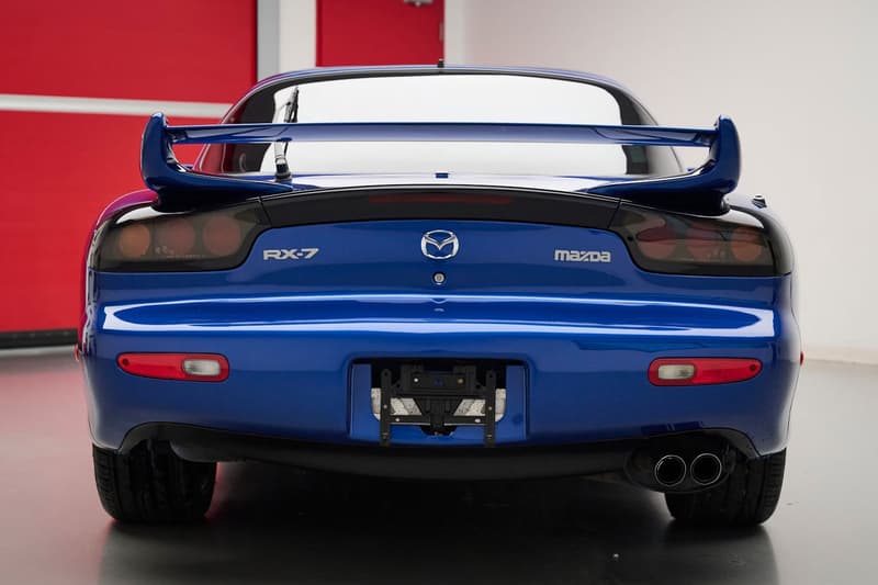 全球限量 1,044 辆极罕有 2002 Mazda RX-7 Spirit R Type A 展开拍卖 | Hypebeast