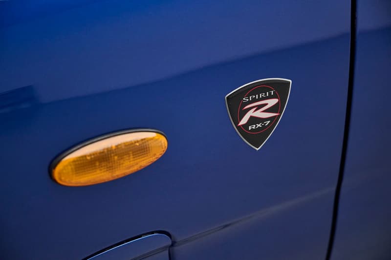 全球限量 1,044 辆极罕有 2002 Mazda RX-7 Spirit R Type A 展开拍卖 | Hypebeast