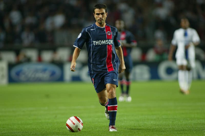 Paris Saint-Germain and Nike Revive the Iconic 2004-2005 T90 Jersey ...