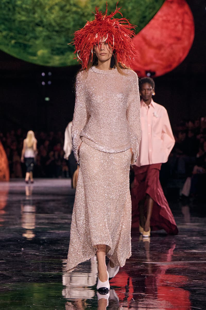 Matthieu Blazy: première collection Chanel Printemps-Été 2026 | Paris ...