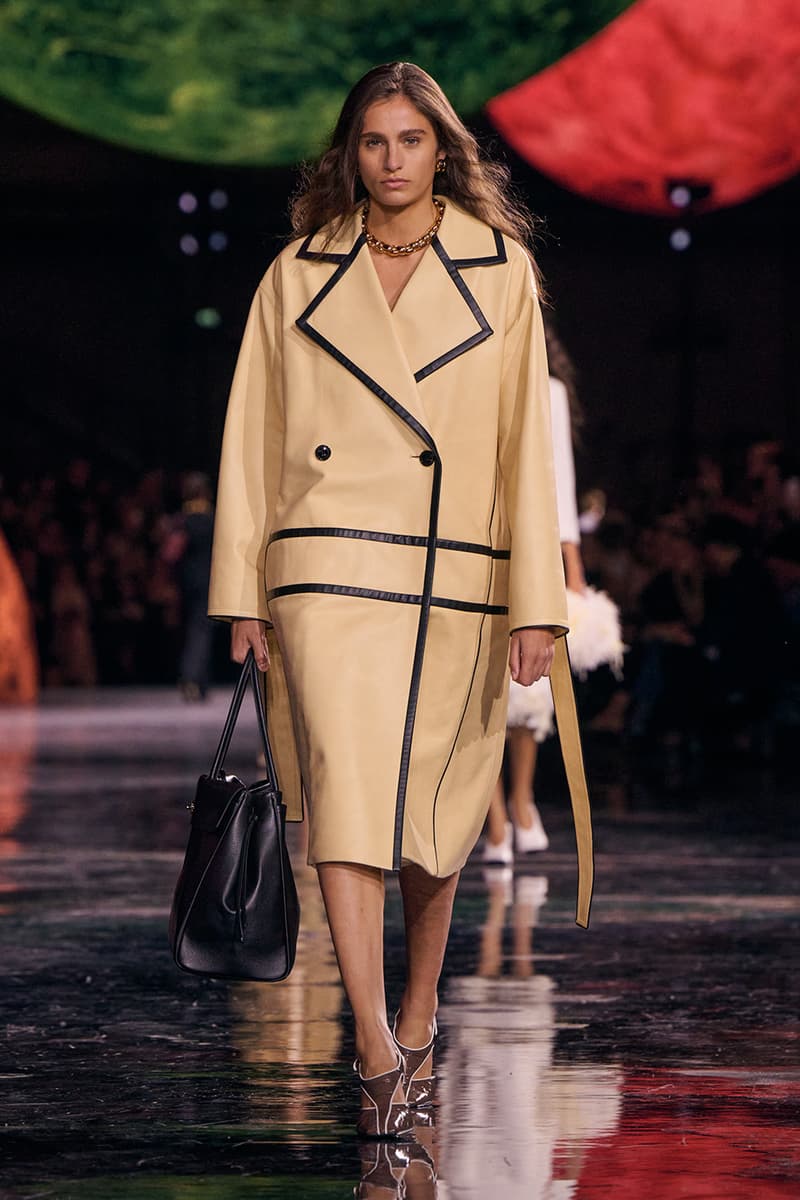 Matthieu Blazy: première collection Chanel Printemps-Été 2026 | Paris ...