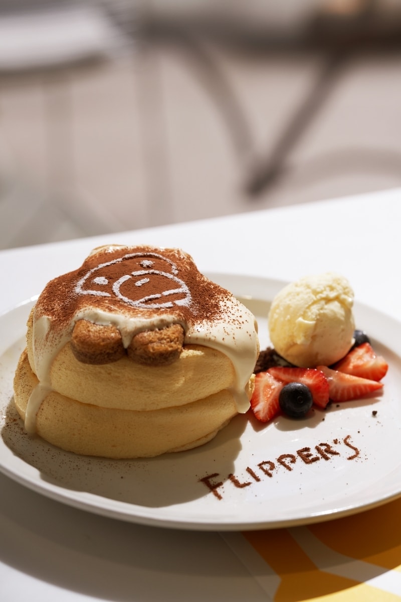 BAPE's First All-White Concept Store & Cafe HK | Hypebeast