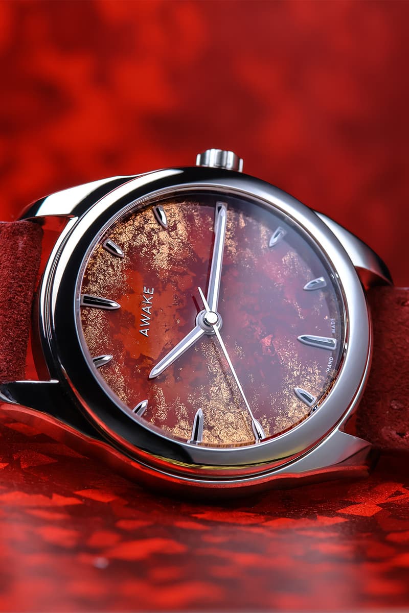 AWAKE Son Mai Frosted Leaf “Royal Red” – informações da edição limitada ...