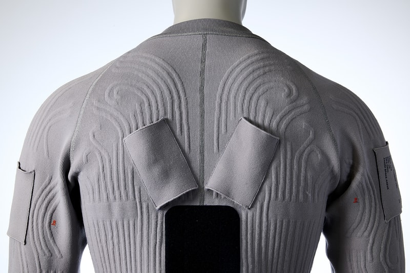 Prada x Axiom Space: novo traje espacial Extravehicular Mobility Unit ...