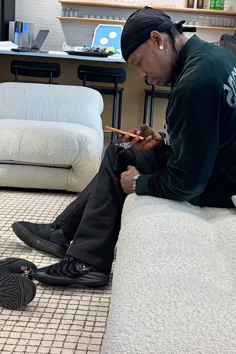 Travis Scott Teases Upcoming All-Black Nike Caitlin 1 | Hypebeast