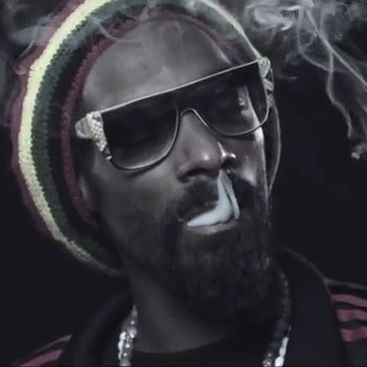 Snoop Dogg & Wiz Khalifa - French Inhale | Hypebeast