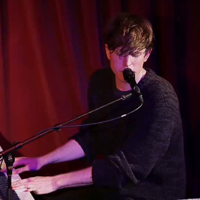 James Blake - Retrograde (Studio Performance) | Hypebeast