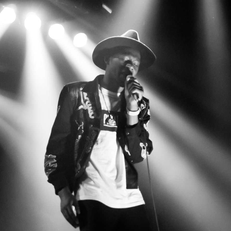 Theophilus London Announces 'Vibes' Tour With Father and Doja Cat ...