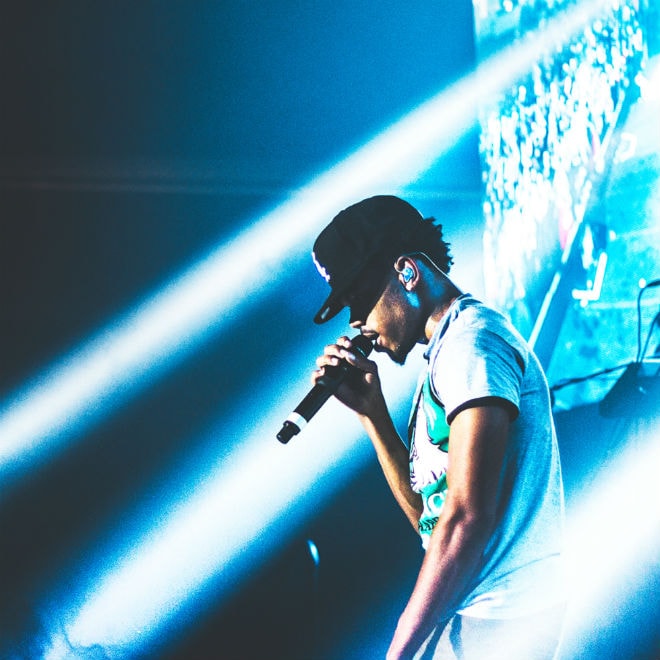 Jeremih featuring Chance The Rapper & The Social Experiment - Planes ...