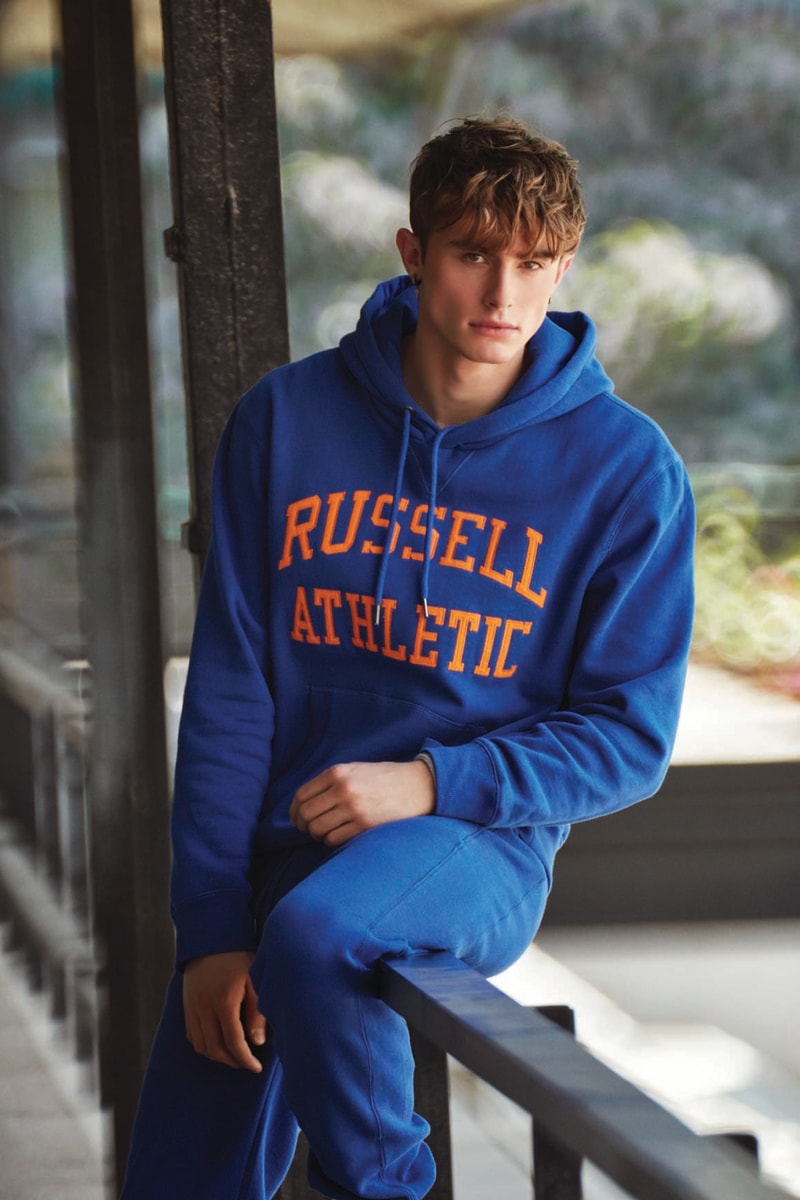 Russell Athletic Présente Son Lookbook Printemps/Été 2019 À Esprit ...
