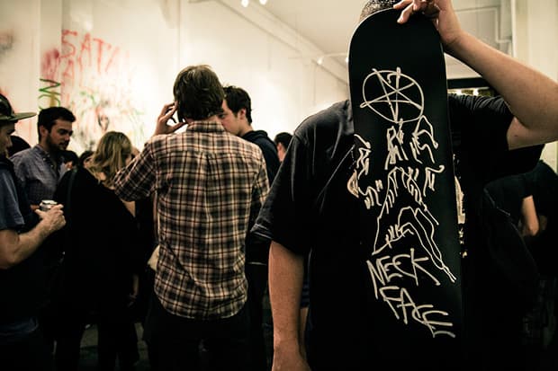 Neck Face “Simply the Worst, Nasty Neck Face” 个人展览直击 | Hypebeast