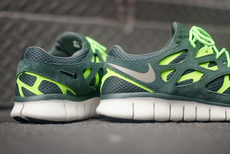 Nike Free Run+ 2 “Vintage Green” 跑鞋 | Hypebeast