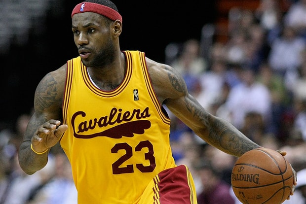 「LeBron」效应成就骑士队新赛季联盟主场最贵球票 | Hypebeast