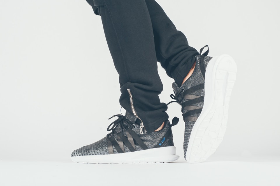 adidas SL Loop Runner Chromatech「Black」配色 | Hypebeast