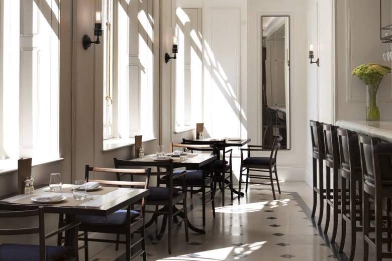 Burberry 于伦敦旗舰店开设品牌首家咖啡餐厅 | Hypebeast