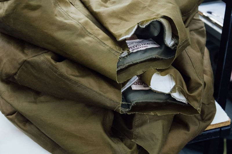 走进 Filson 制作工场 | Hypebeast