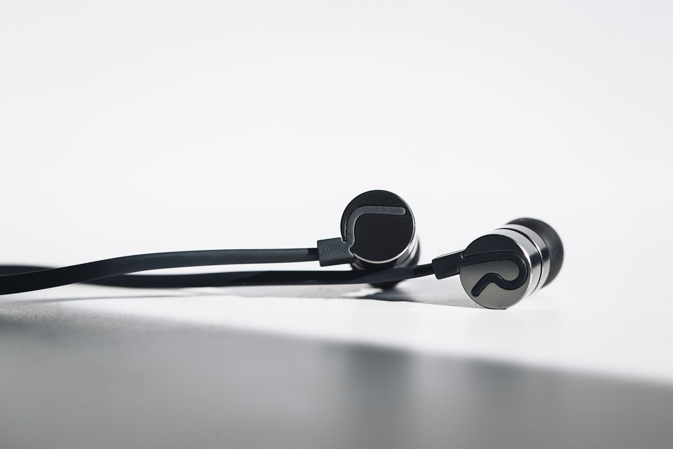 Dynamic Motion 耳机 DM008P「铝」的型格 | HYPEBEAST