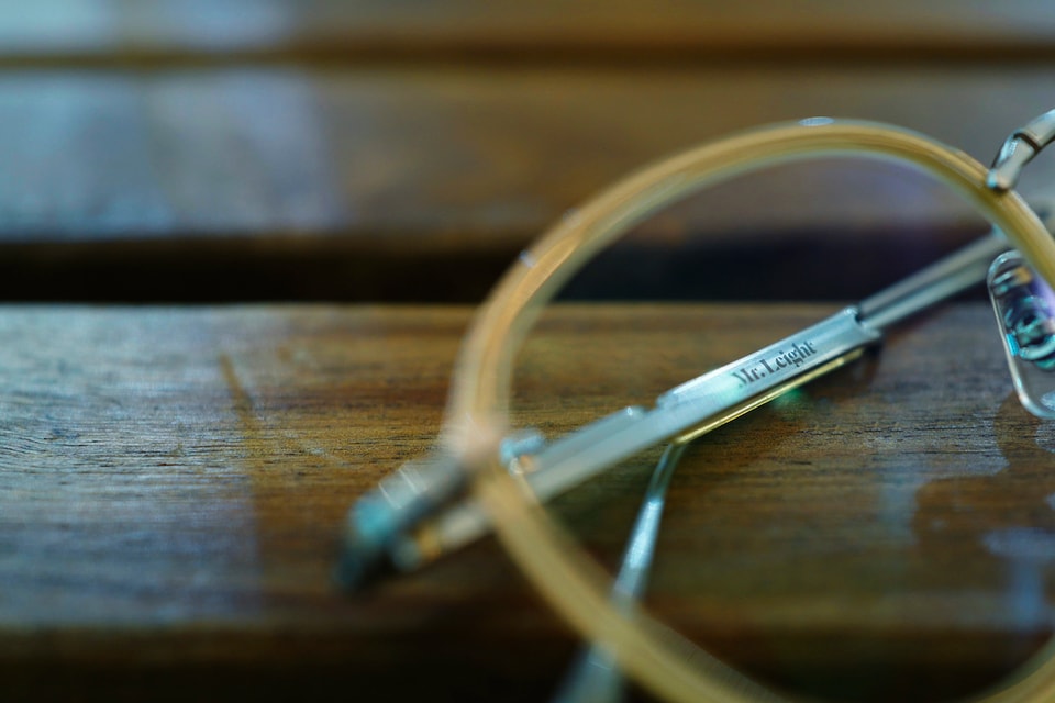 父子联手－眼镜品牌 Mr. Leight 新作着陆登场 | HYPEBEAST