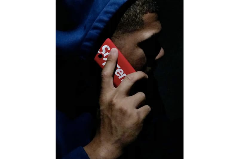 Supreme x BLU 联名手机即将发售 | Hypebeast