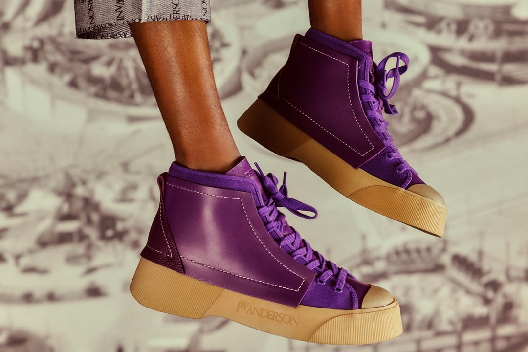 正式亮相！JW Anderson 发布首款运动鞋 | Hypebeast