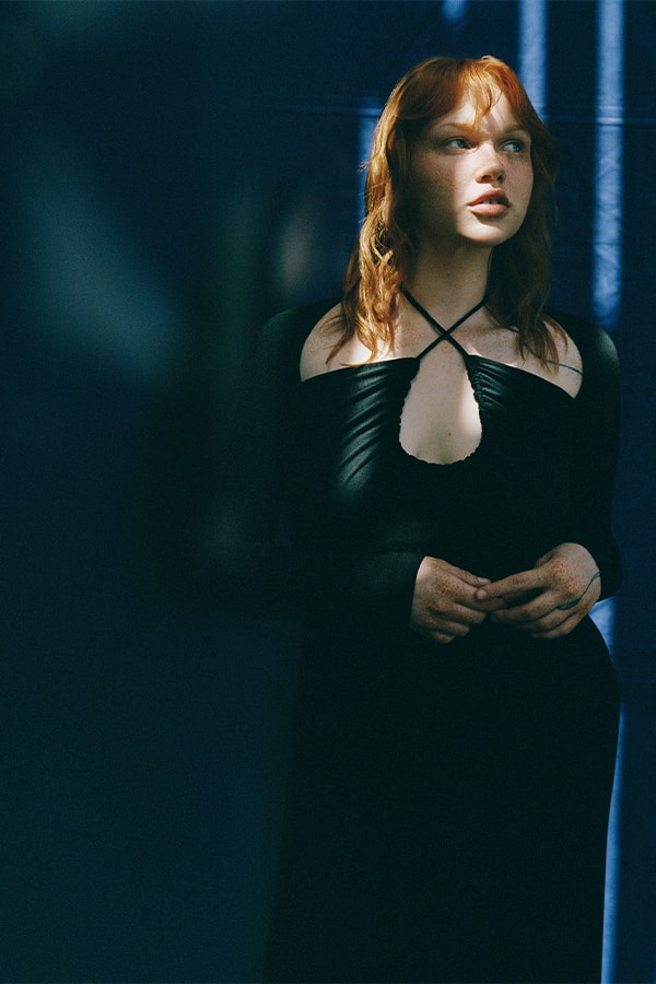 COS 2021 秋冬系列形象大片正式发布 | Hypebeast