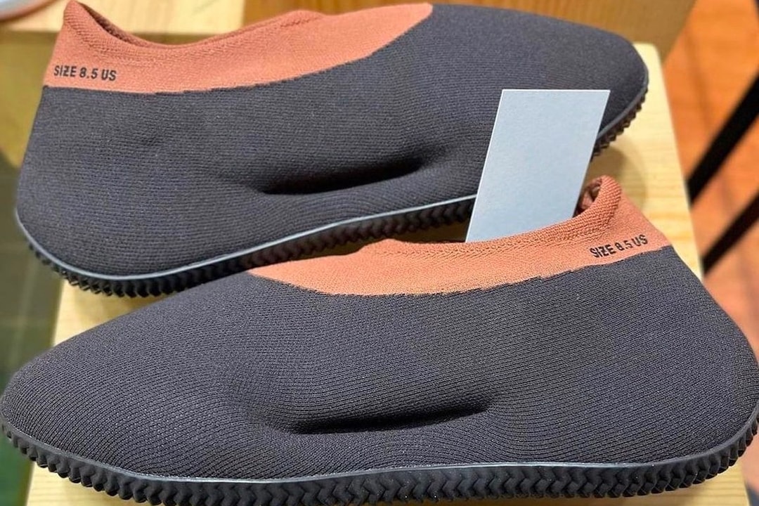 率先近赏 adidas YEEZY Knit Runner 最新配色「Stone Carbon」 | Hypebeast