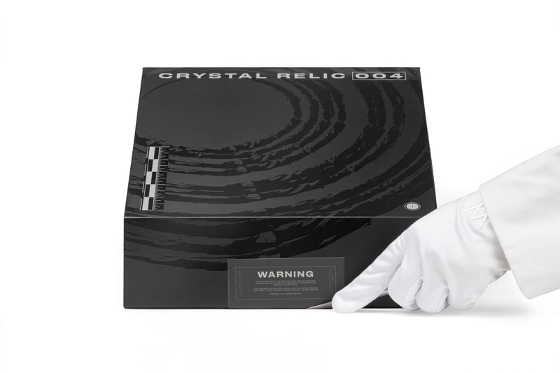 Daniel Arsham「CRYSTAL RELIC 004」Playstation 控制器即将发售 | Hypebeast