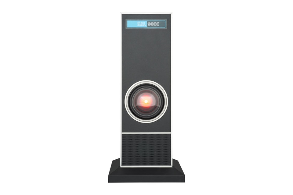 Medicom Toy 打造《2001: A Space Odyssey》HAL 9000 裝置即將發售 | HYPEBEAST