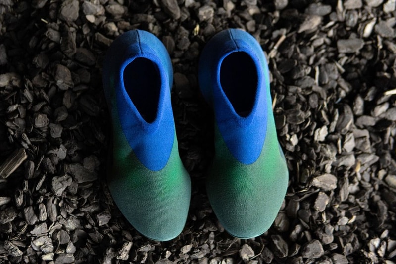 adidas YZY KNIT RNR 最新配色「Faded Azure」近赏图辑曝光 | Hypebeast