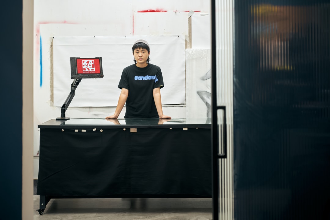 Studio Visits：SATR | Hypebeast