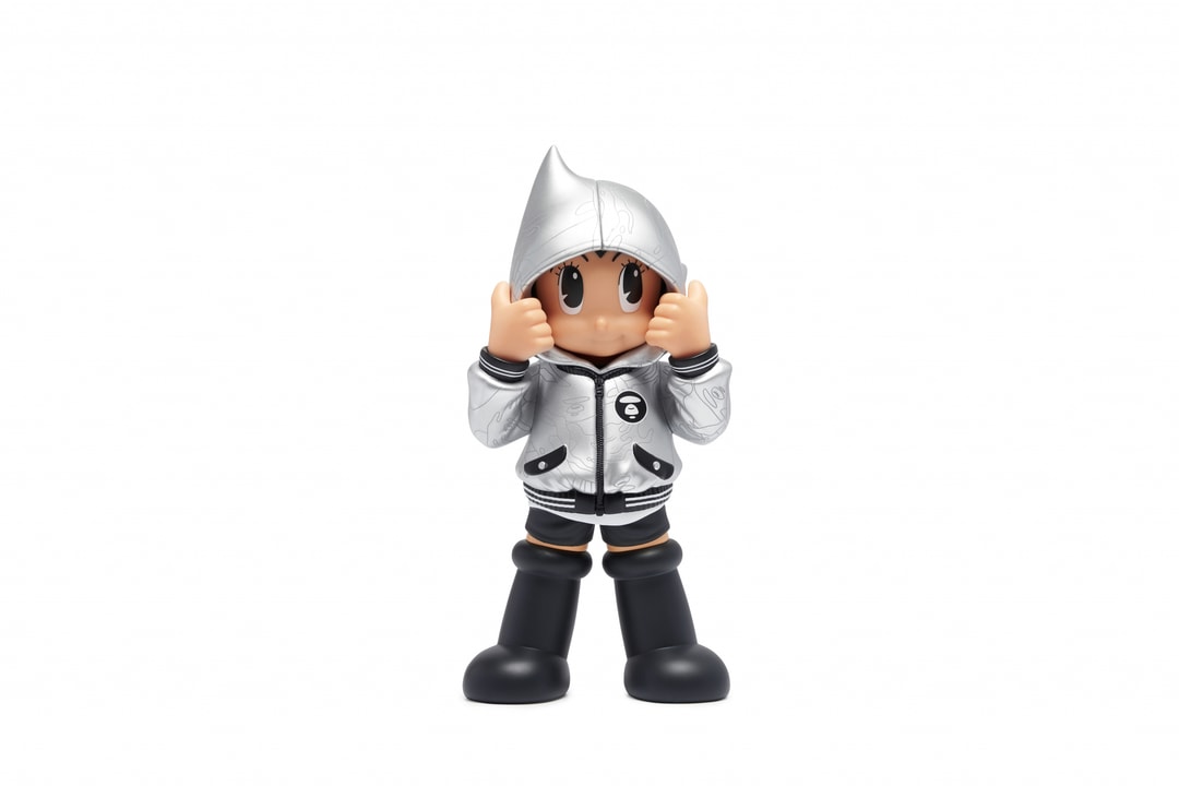 AAPE x TOYQUBE x ASTRO BOY 十周年联名限定手办正式登场 | Hypebeast