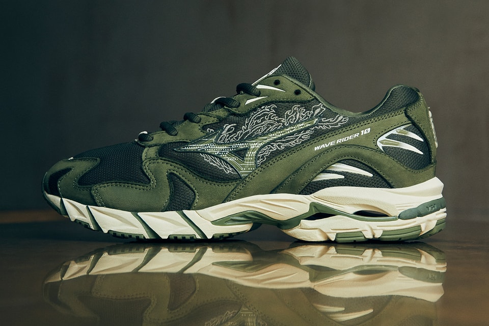 Maharishi 携手 Mizuno 推出全新 ‘97 Wave Rider 10 联名鞋款 | Hypebeast