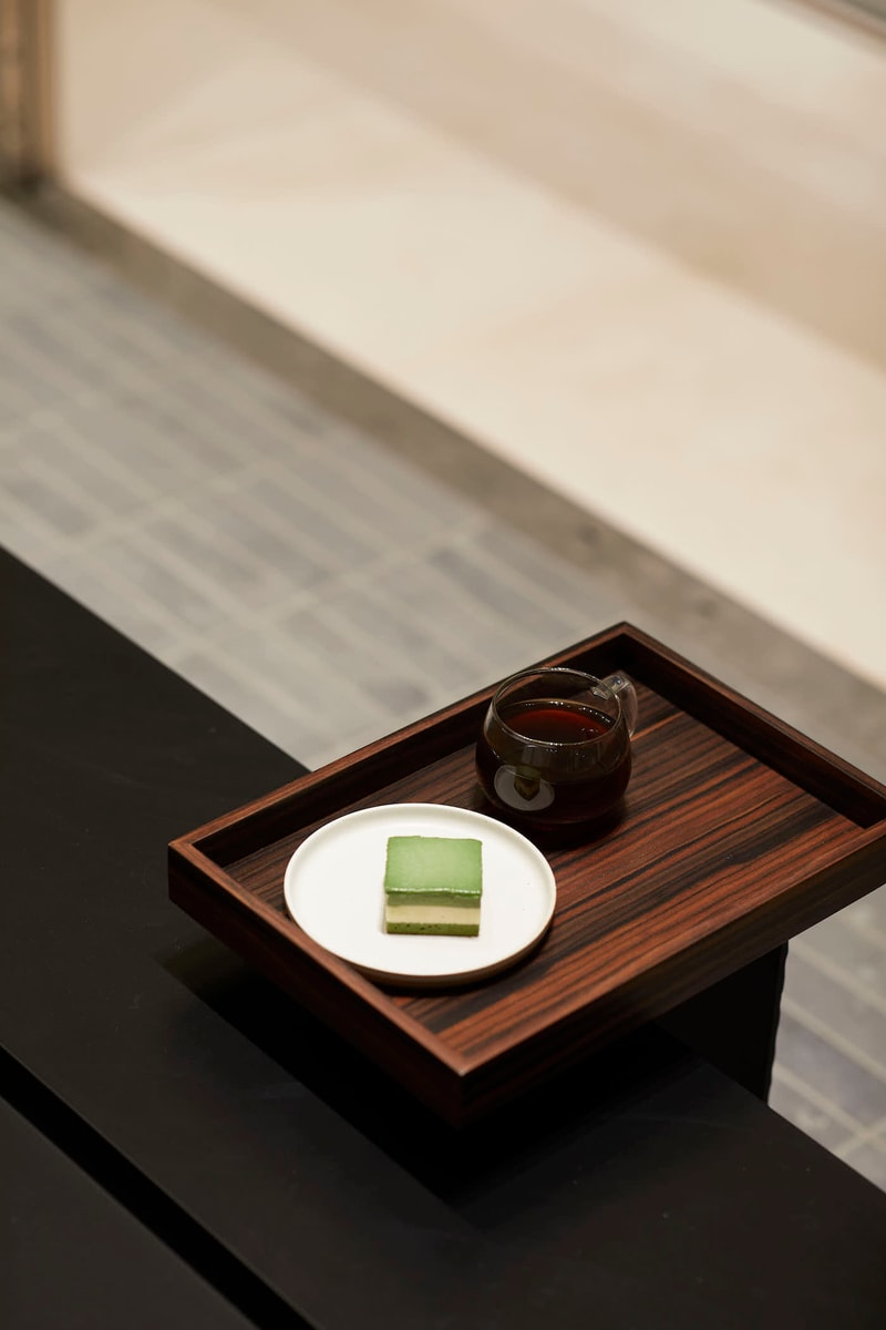 走进 Blue Bottle Coffee 全新上海蟠龙天地店 | Hypebeast