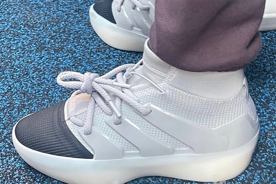 Fear of God x adidas 首款联名运动鞋率先曝光 | Hypebeast
