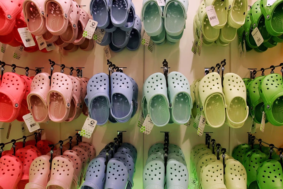 Crocs 最新财报揭示 2023 第二季度营收突破 $8 亿美元 | Hypebeast