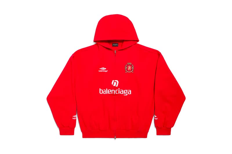 Balenciaga 发布全新足球系列 | Hypebeast