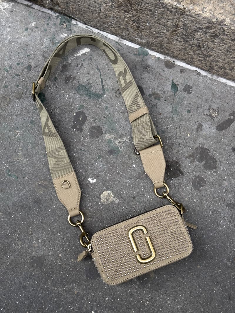 Marc Jacobs 发布 40 周年 2024 春季系列形象广告 | Hypebeast