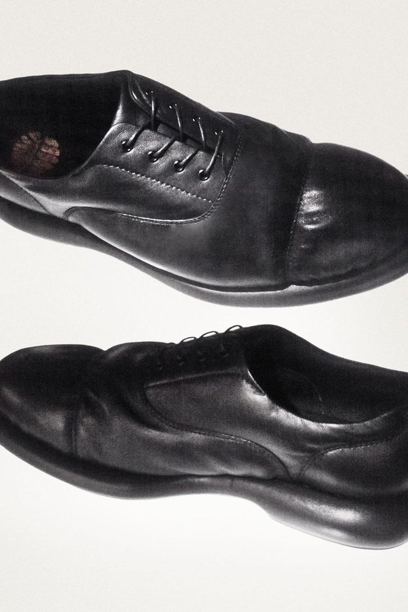 Martine Rose x Clarks 全新联名系列「Coming Up Roses」登场 | Hypebeast