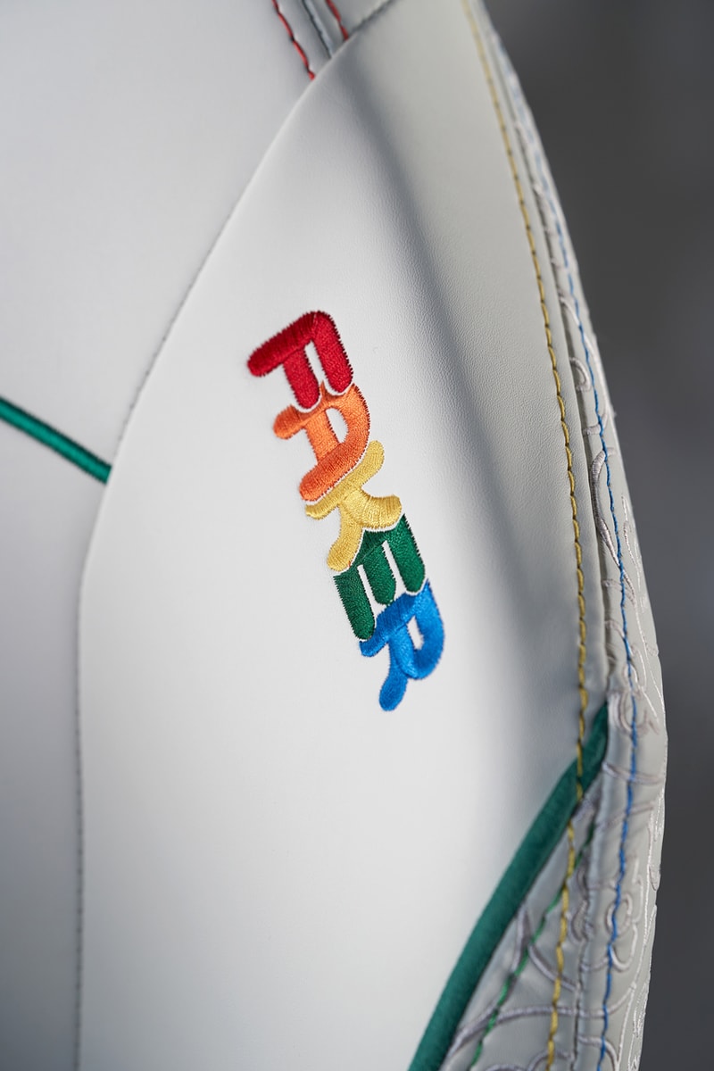 Faker x Vandy the Pink x Secretlab 全新三方联名电竞座椅登场 | Hypebeast