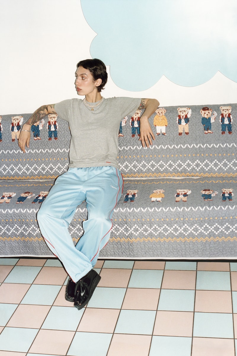 Supreme x Clarks Originals 2024 春季联名系列完整揭晓 | Hypebeast