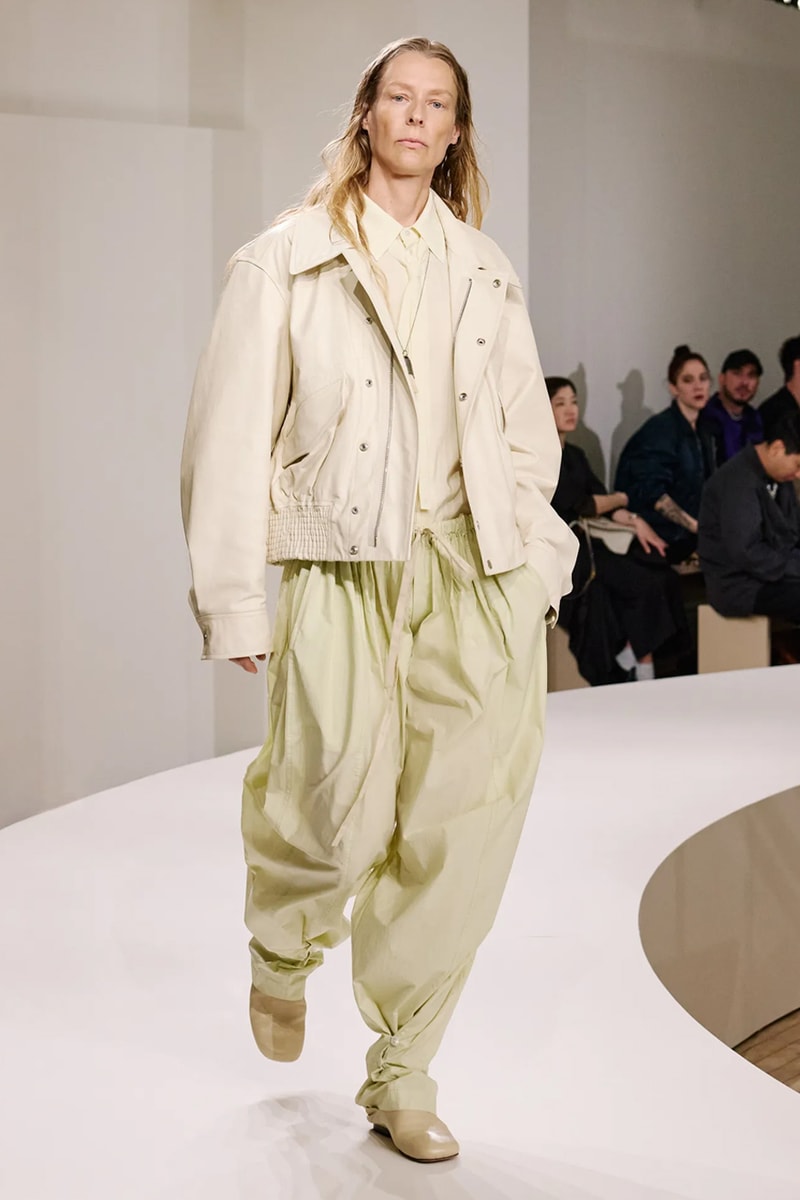 LEMAIRE 发布 2025 春夏系列大秀 | Hypebeast