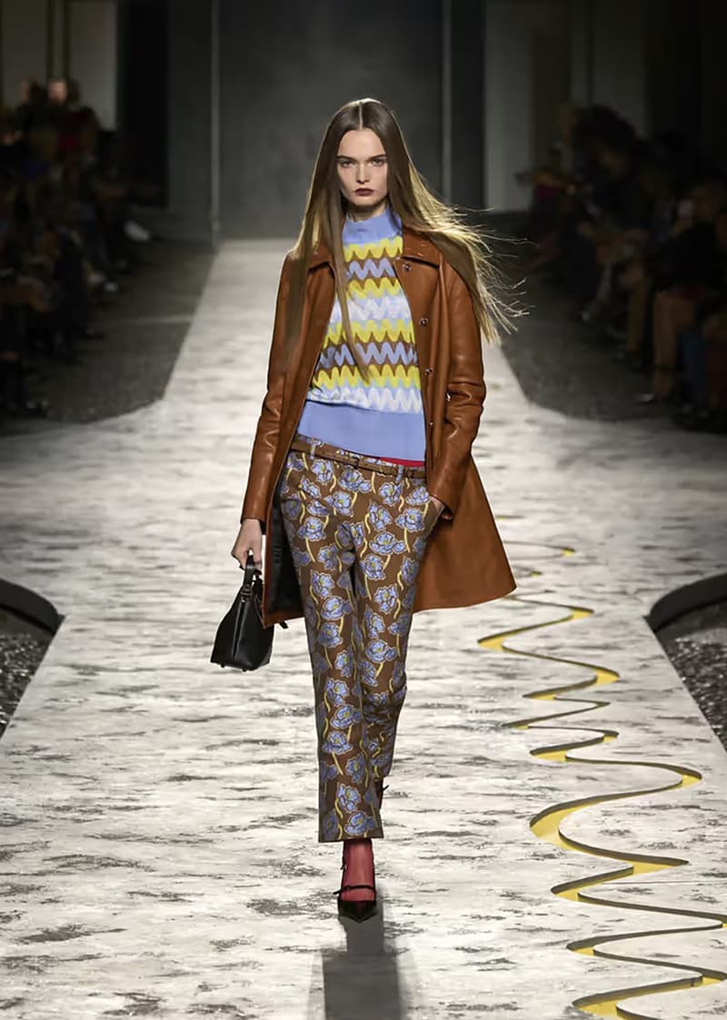 Versace 发布 2025 春夏系列大秀 | Hypebeast