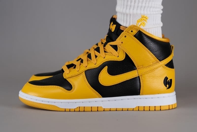 率先上脚 Nike Dunk High 经典配色「Wu-Tang」 | Hypebeast