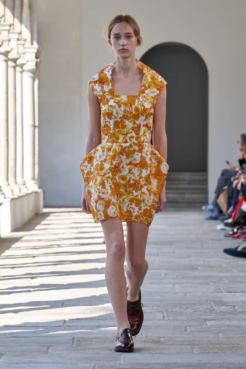 Simone Bellotti 执掌 Bally 2025 春夏系列大秀登场 | Hypebeast