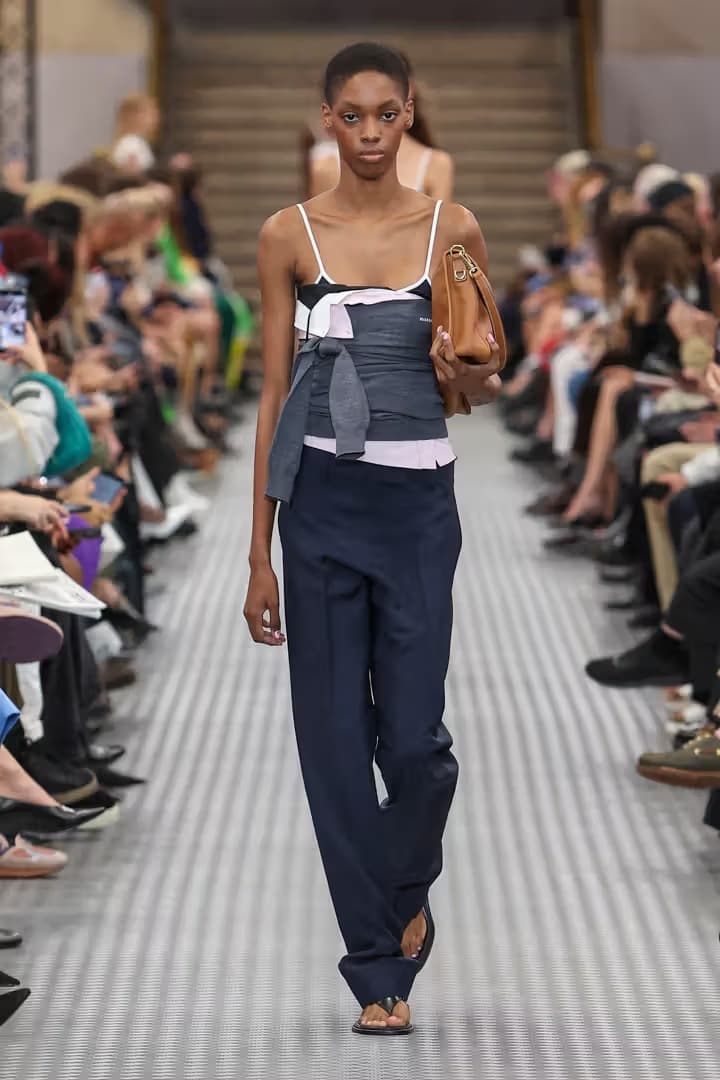 Miu Miu 2025 春夏系列大秀登场 | Hypebeast