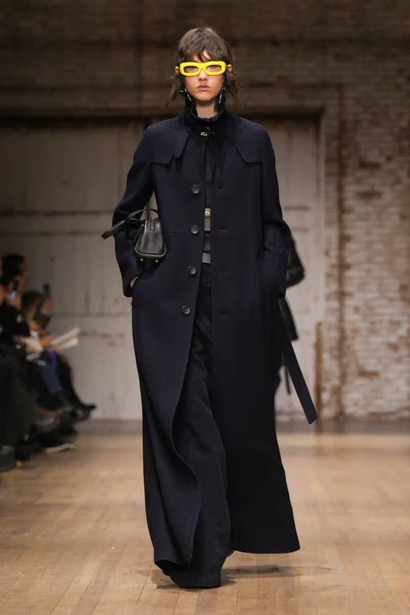 Coach 发布 2025 最新秋冬系列大秀 | Hypebeast