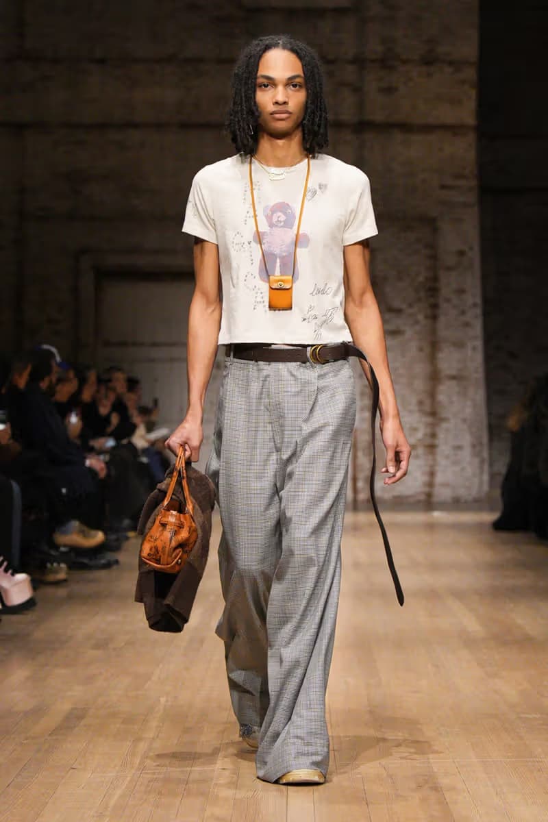 Coach 发布 2025 最新秋冬系列大秀 | Hypebeast