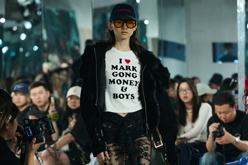 B&B Italia 推出全新模组化沙发 Tufty-Time 20 | Hypebeast