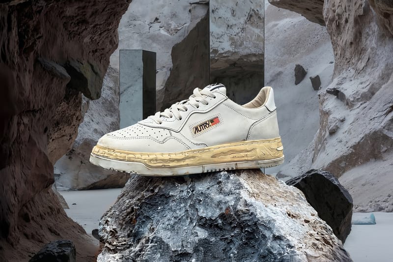 把失恋化作 Disco 狂欢！Sabrina Carpenter 第七张专辑《Man’s Best Friend》登场 | Hypebeast